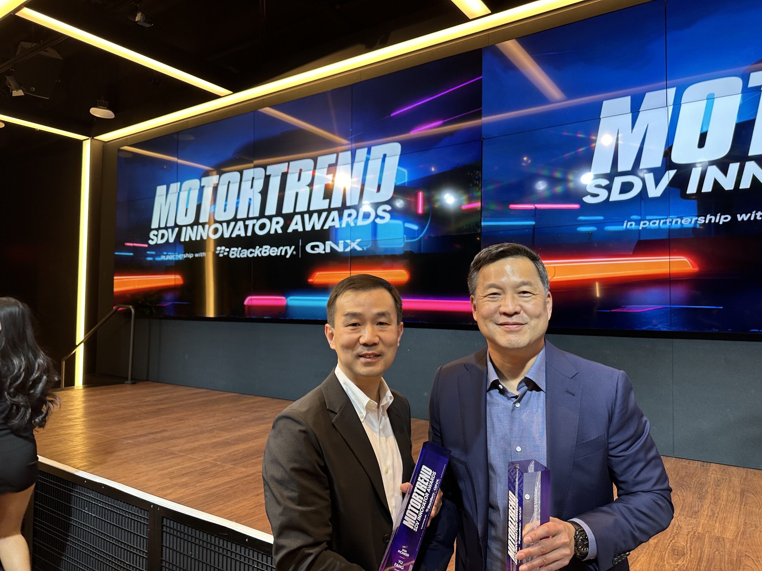 Sonatus wins two 2024 MotorTrend SDV Innovator Awards